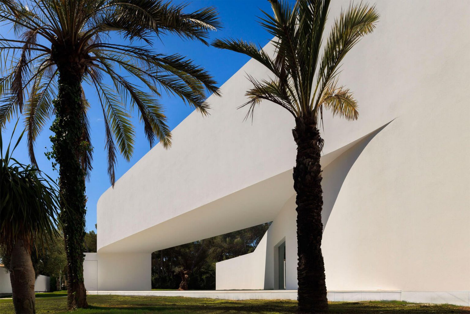Sabater House by Fran Silvestre Arquitectos | Daily design inspiration ...