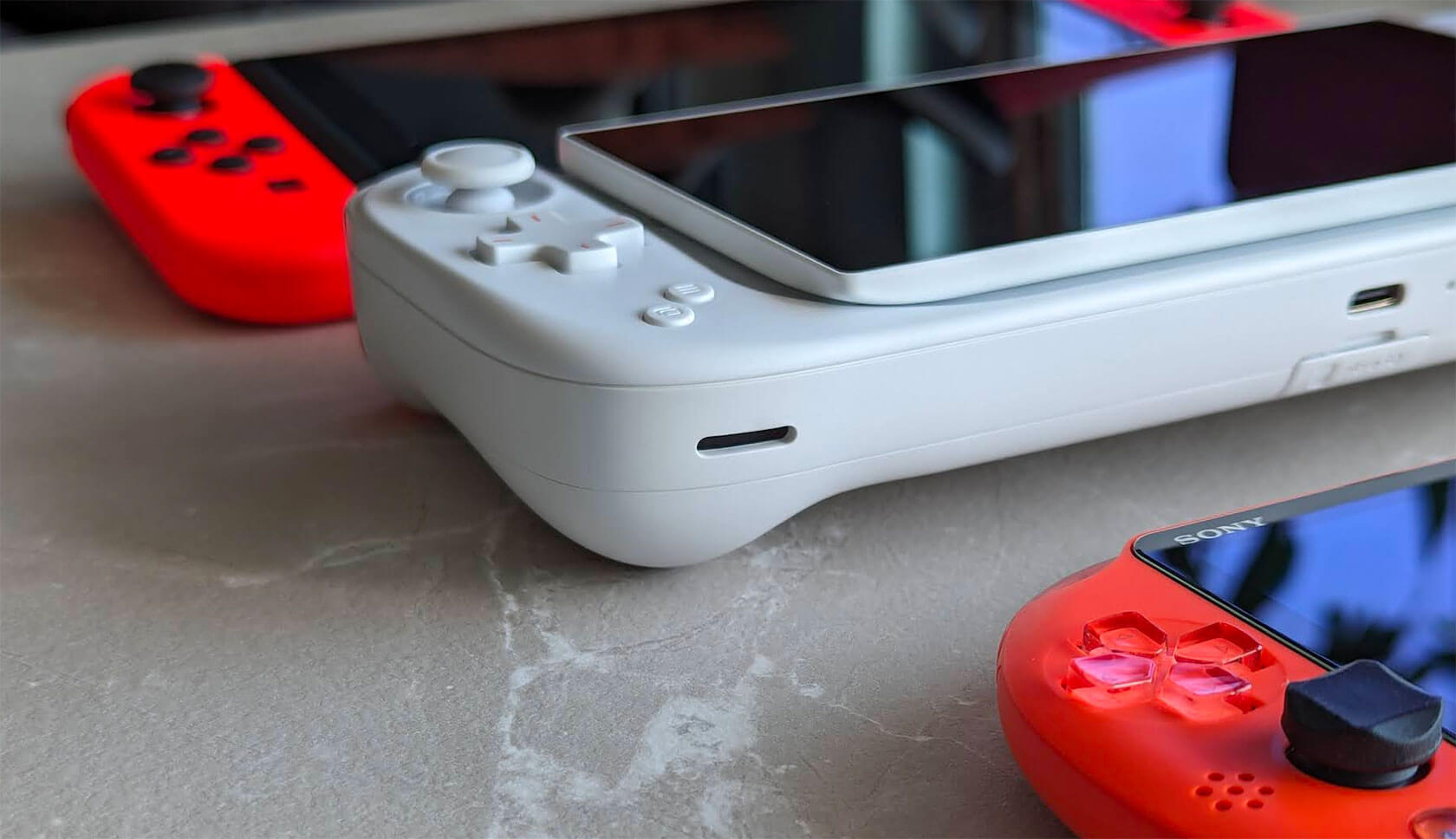 AYANEO Slide Review: A Powerful Gaming Handheld with a Hidden Keyboard ...