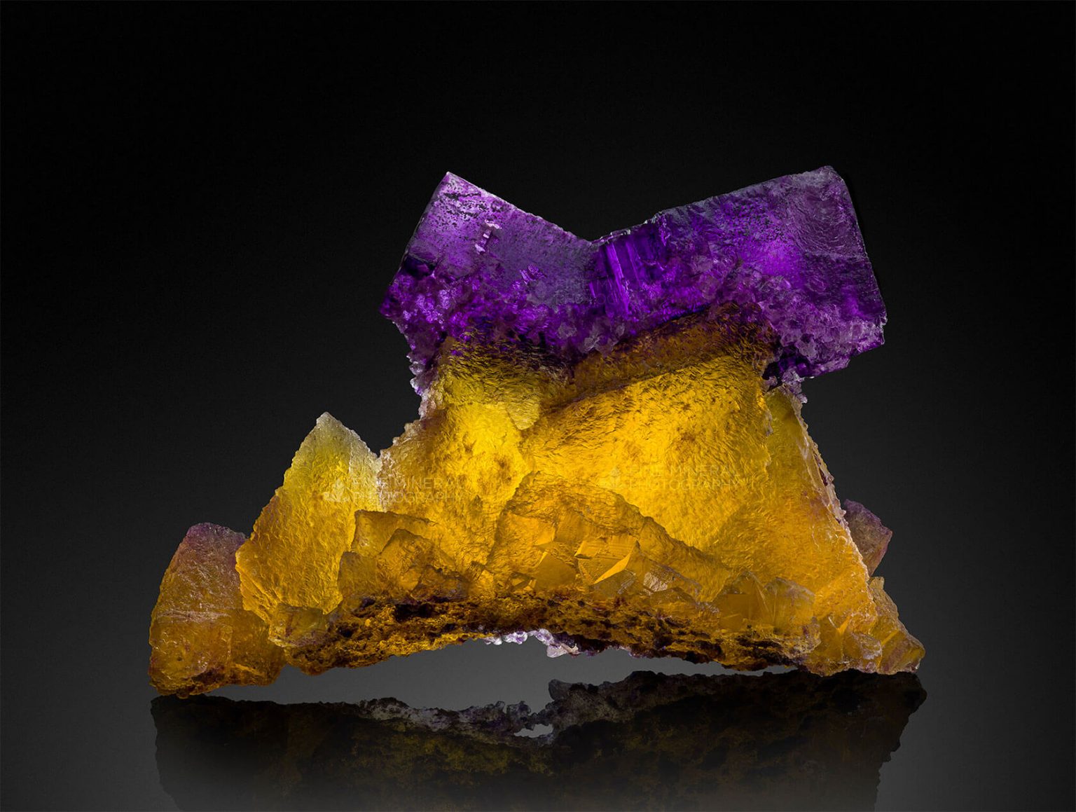 Stunning Mineral Photography by Laszlo Kupi | Daily design inspiration ...