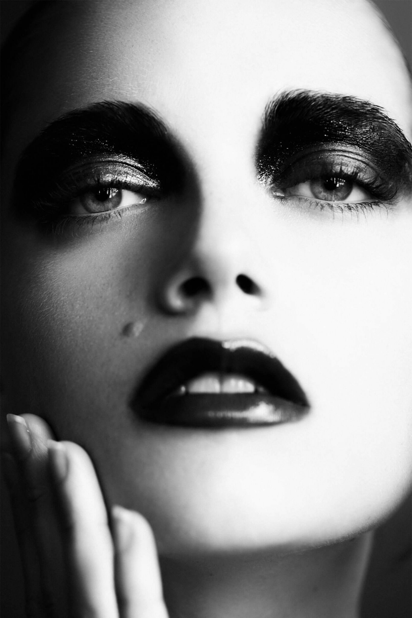Beauty & Fashion Photography by Thomas Chimney | Daily design ...