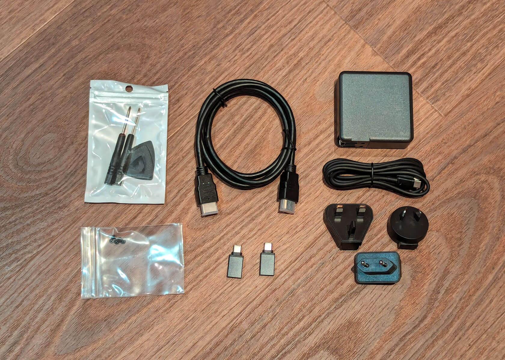 AYANEO AM02 Review: An NES-inspired Mini PC with a built-in touchscreen | Daily design ...