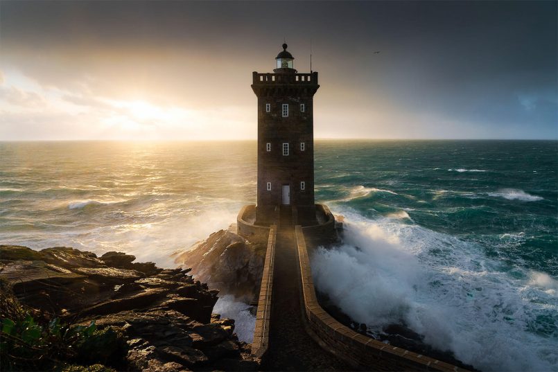Lighthouses: A Striking Series by Aliaume Chapelle | Daily design ...
