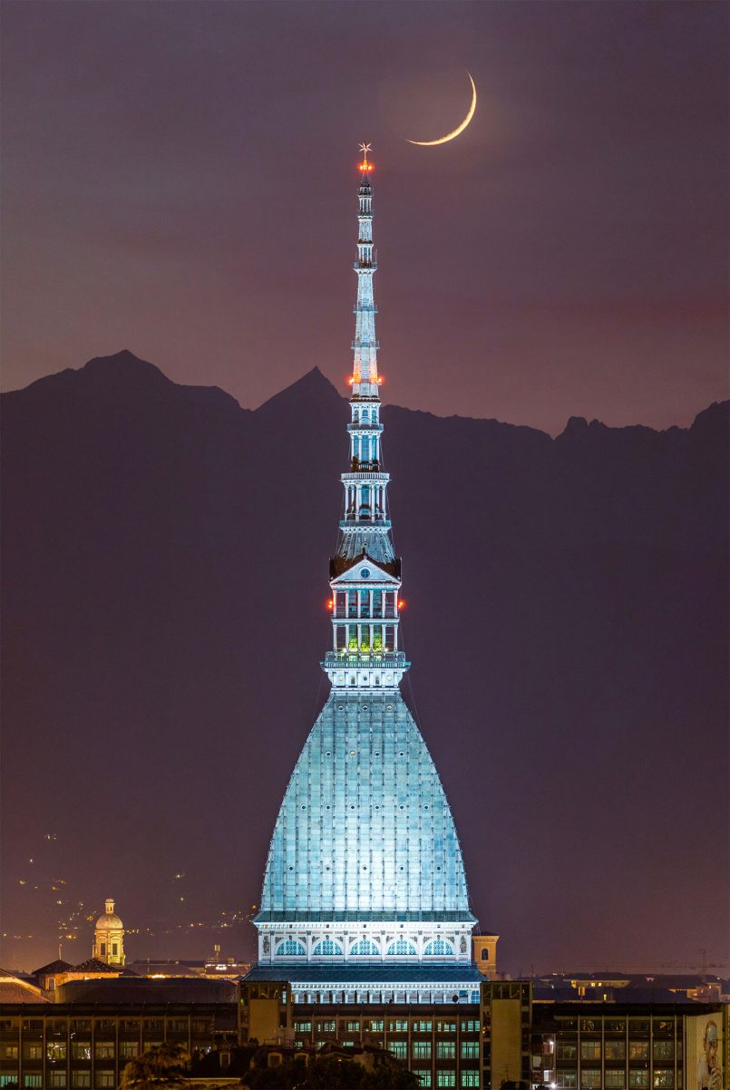 Moon Chaser: Breathtaking Photos by Valerio Minato | Daily design ...