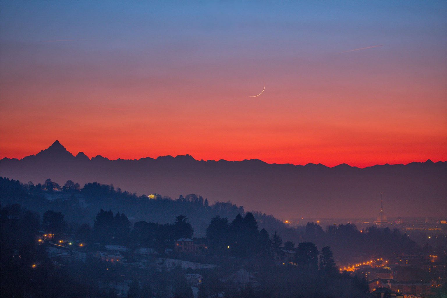 Moon Chaser: Breathtaking Photos by Valerio Minato | Daily design ...