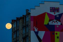 Moon Chaser: Breathtaking Photos by Valerio Minato | Daily design ...