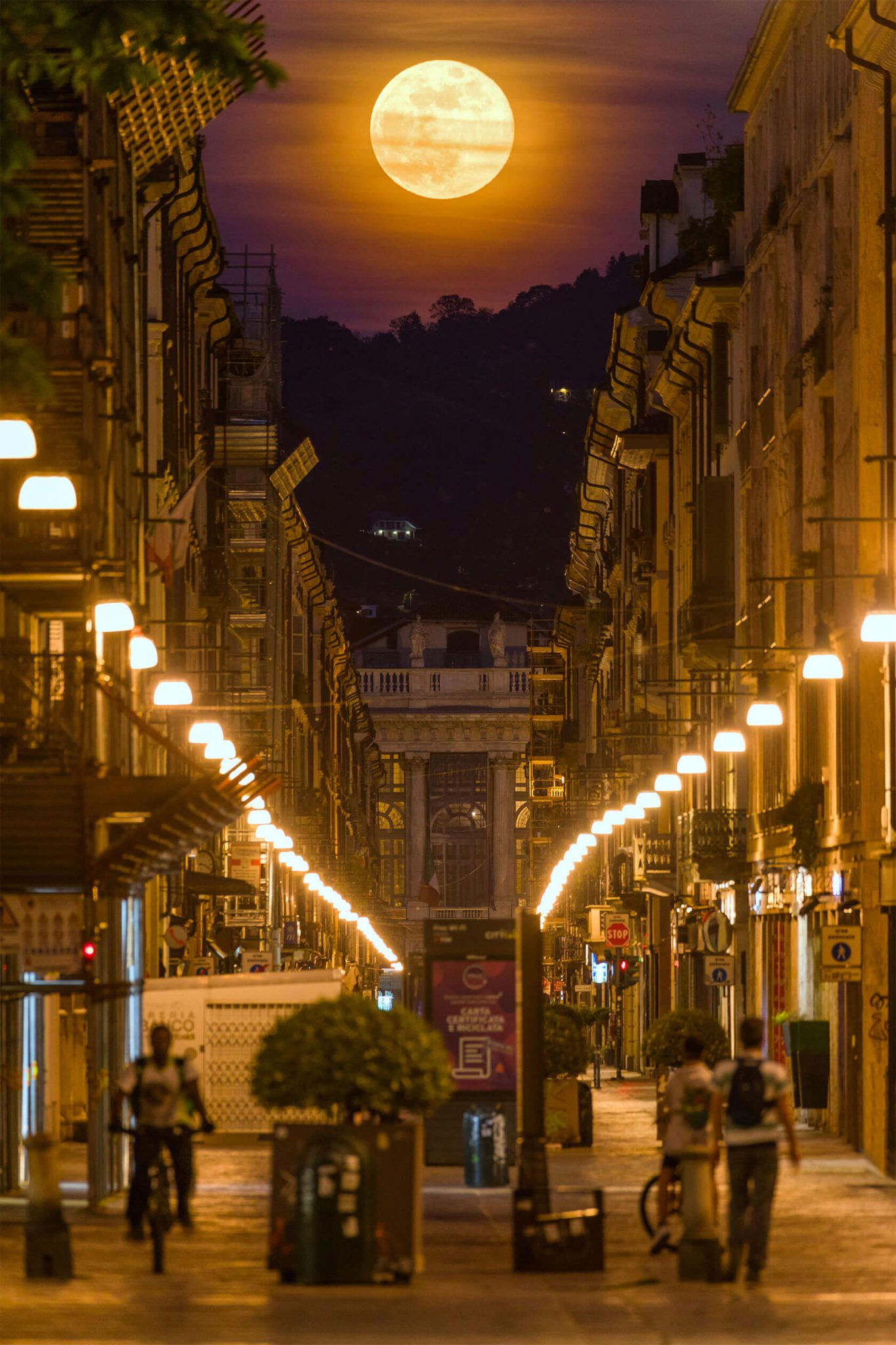 Moon Chaser: Breathtaking Photos by Valerio Minato | Daily design ...