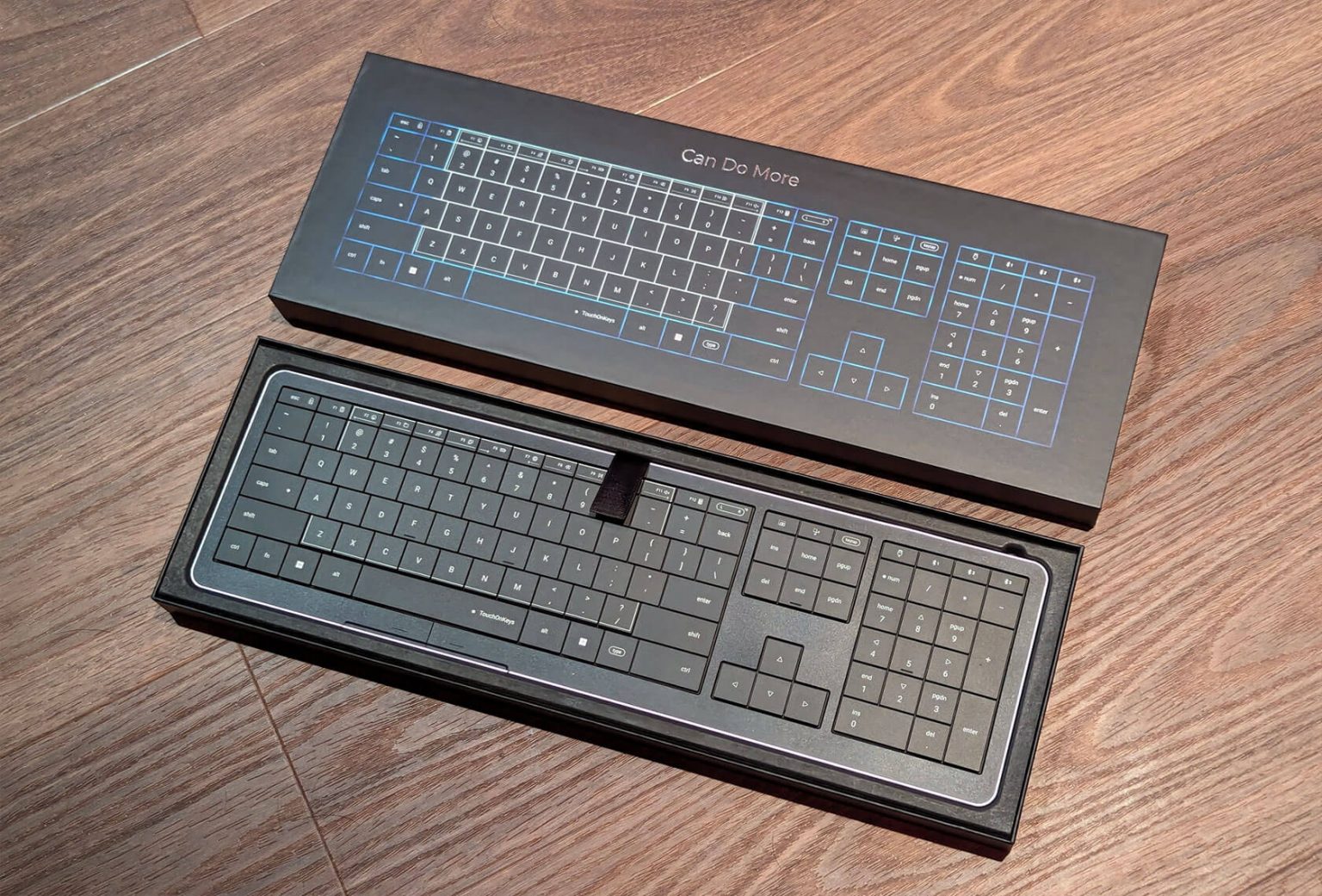 CLVX 1 Keyboard Review: A Seamless Keyboard & Touchpad Combo | Daily ...