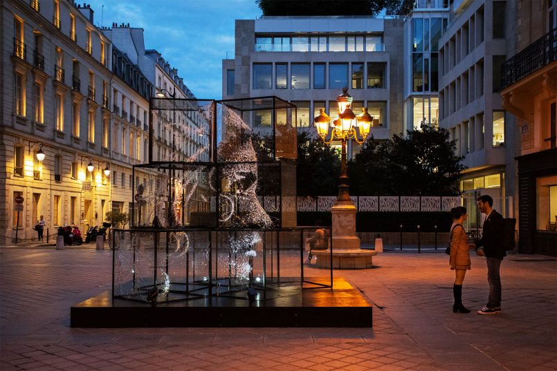 Shattering Expectations: Broken Glass Portraits by Simon Berger | Daily ...