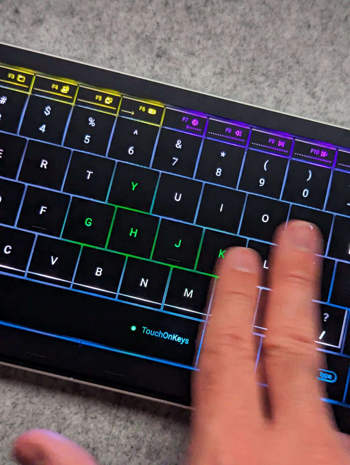 CLVX 1 Keyboard Review: A Seamless Keyboard & Touchpad Combo | Daily ...