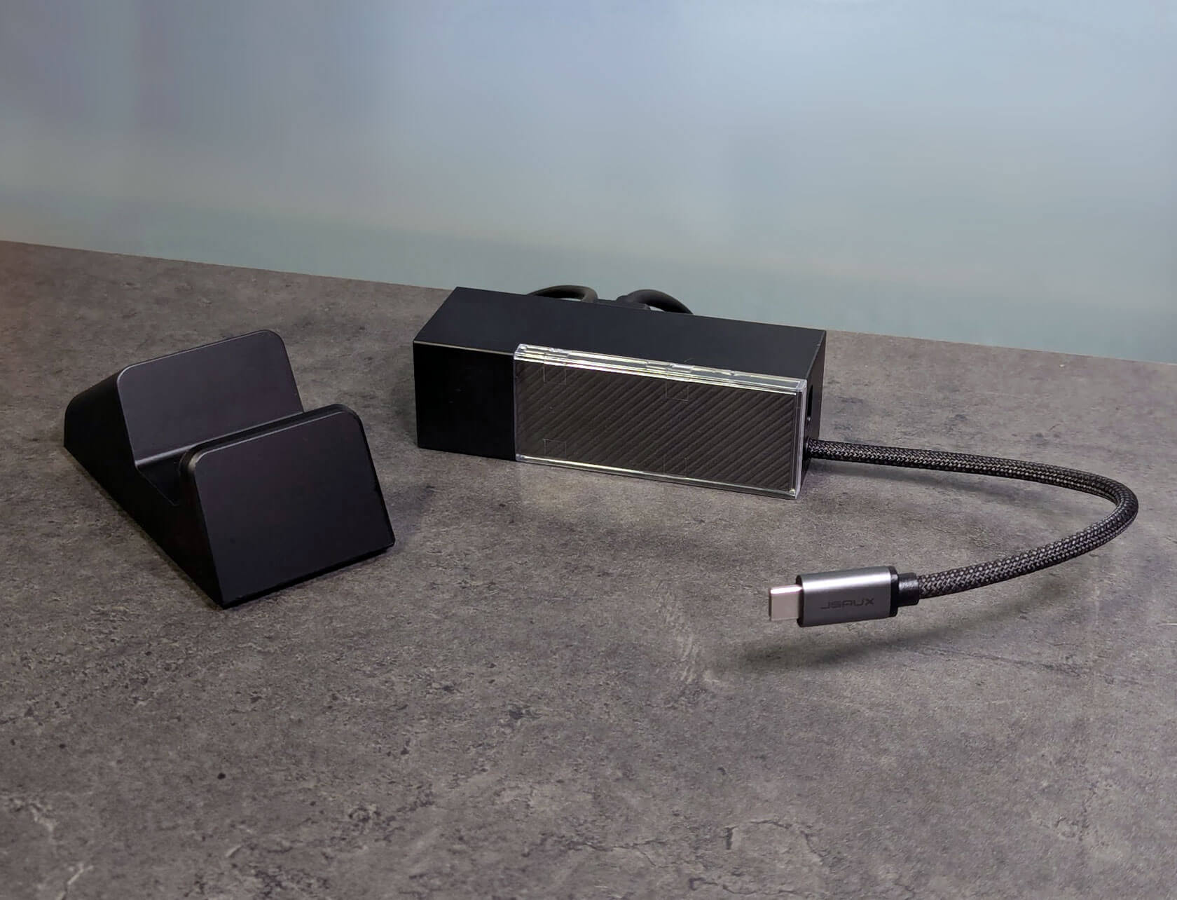 JSAUX 6-in-1 Docking Station Review: A Versatile Dock for the ROG Ally ...