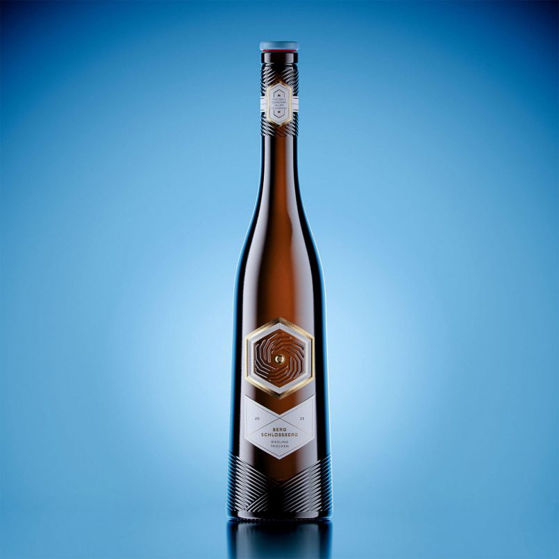 High-End Packaging Design Visualizations by Tricycle Studio | Daily ...