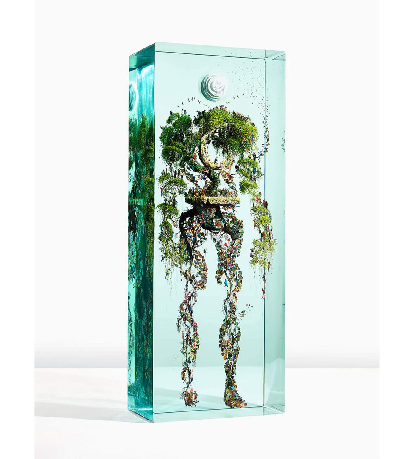 Psychogeographies: Sculptural Glass Collages by Dustin Yellin | Daily ...