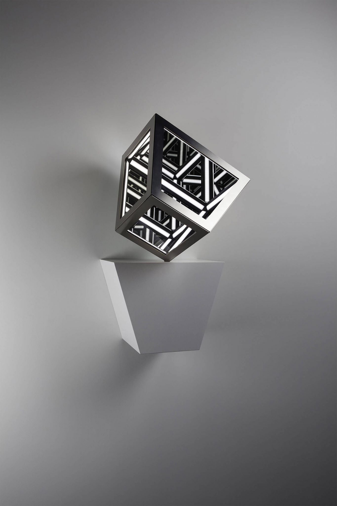 Perceptual Art: Mesmerizing Installations by Jason Sims | Daily design ...