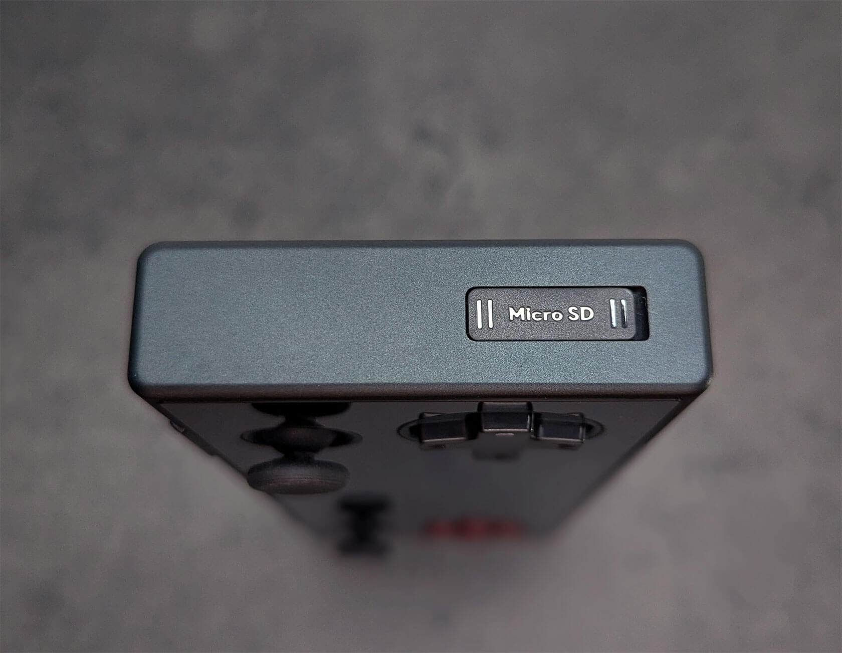 AYANEO Pocket Micro Review: A Gorgeous Little Gaming Powerhouse | Daily ...