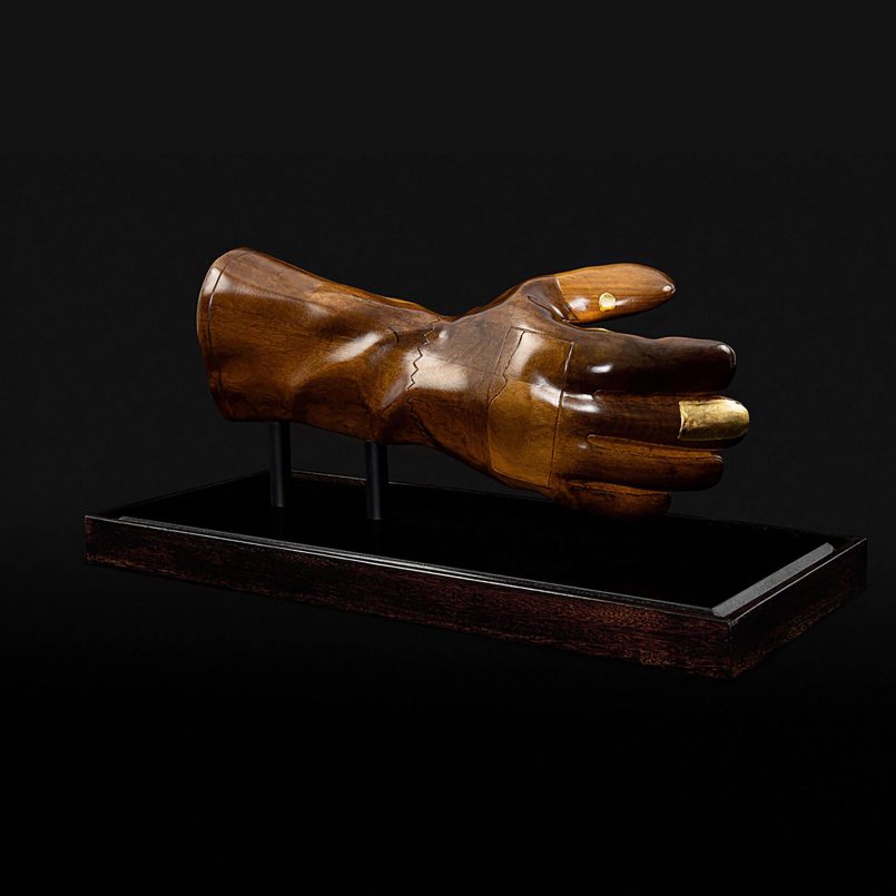 Ayrton Senna’s Legacy Shines in Cainã Gartner’s Striking Wooden ...