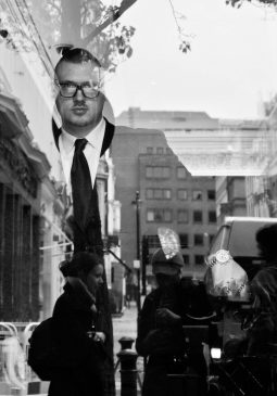 Monochrome Moments: Striking Street Photography by Linda Wisdom | Daily ...