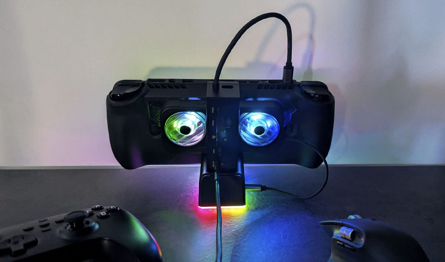 JSAUX 7-in-1 RGB Cooling Dock Review: A New Option for the Steam Deck ...