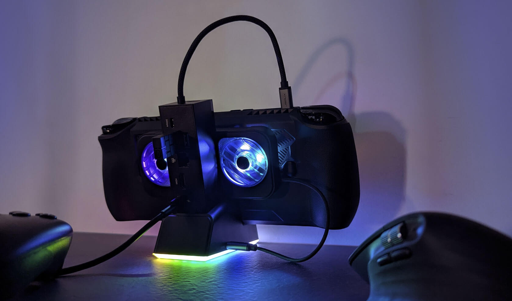 JSAUX 7-in-1 RGB Cooling Dock Review: A New Option for the Steam Deck ...