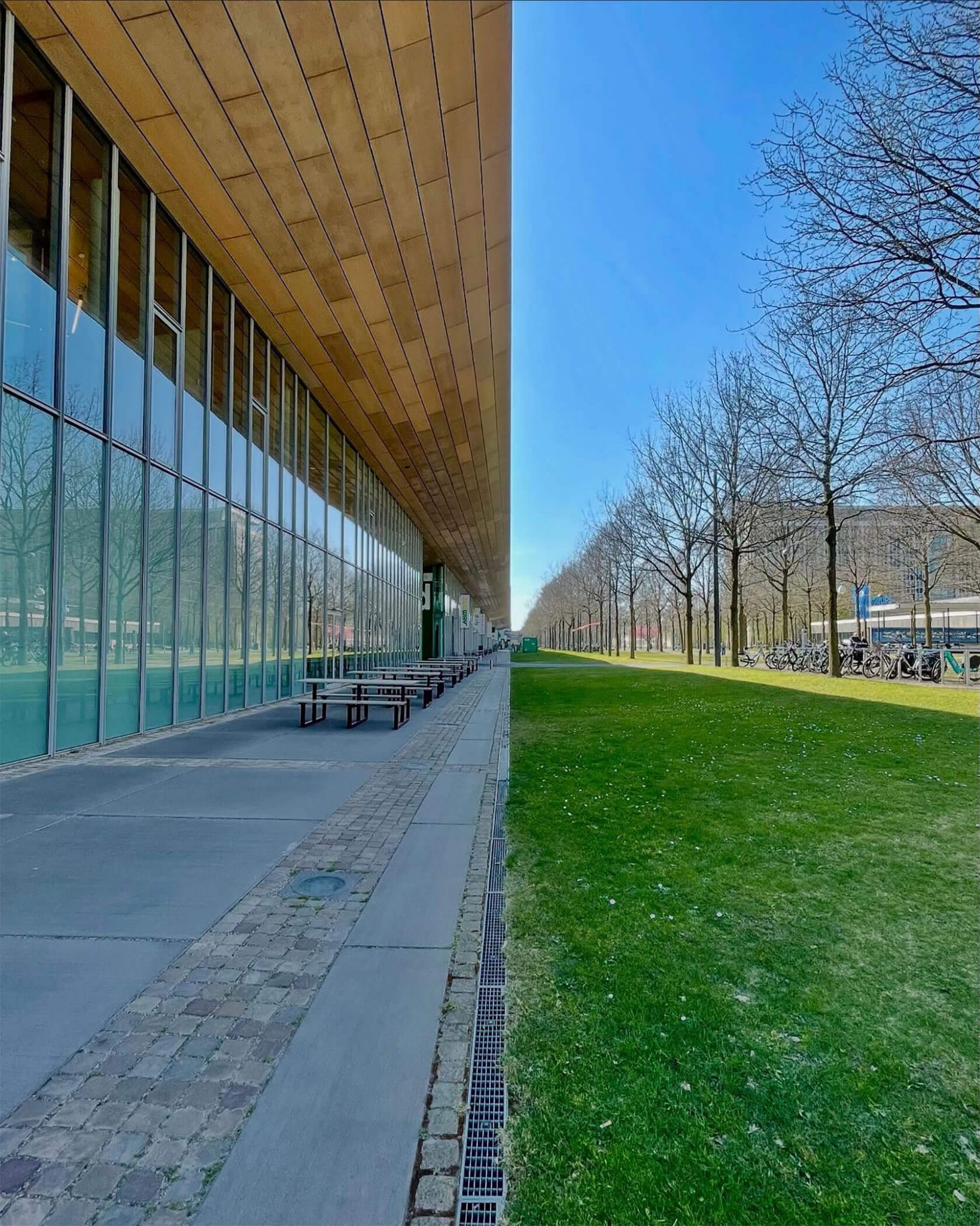 Split View: Playful Perspectives by Rob Hoeijmakers | Daily design ...