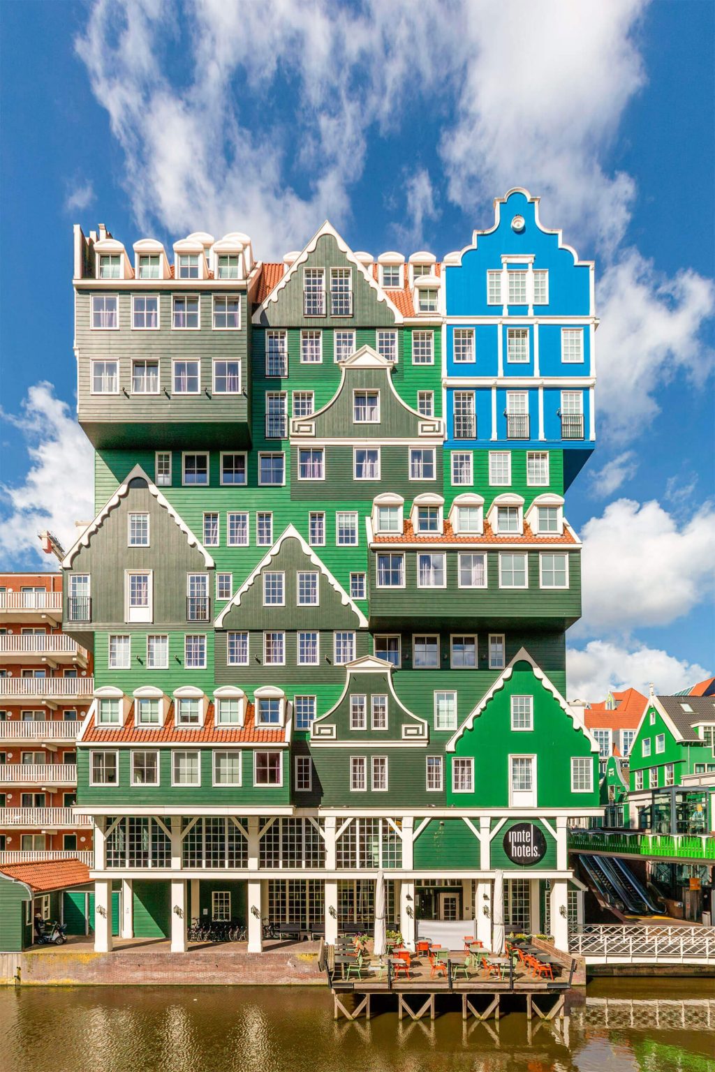 Weird Buildings: A Celebration of Architecture at Its Most Playful ...