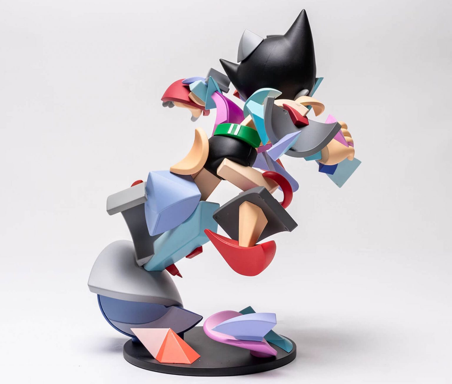 Fragmented Icons: Louis De Guzman’s Sculptural Take on Pop Icons ...
