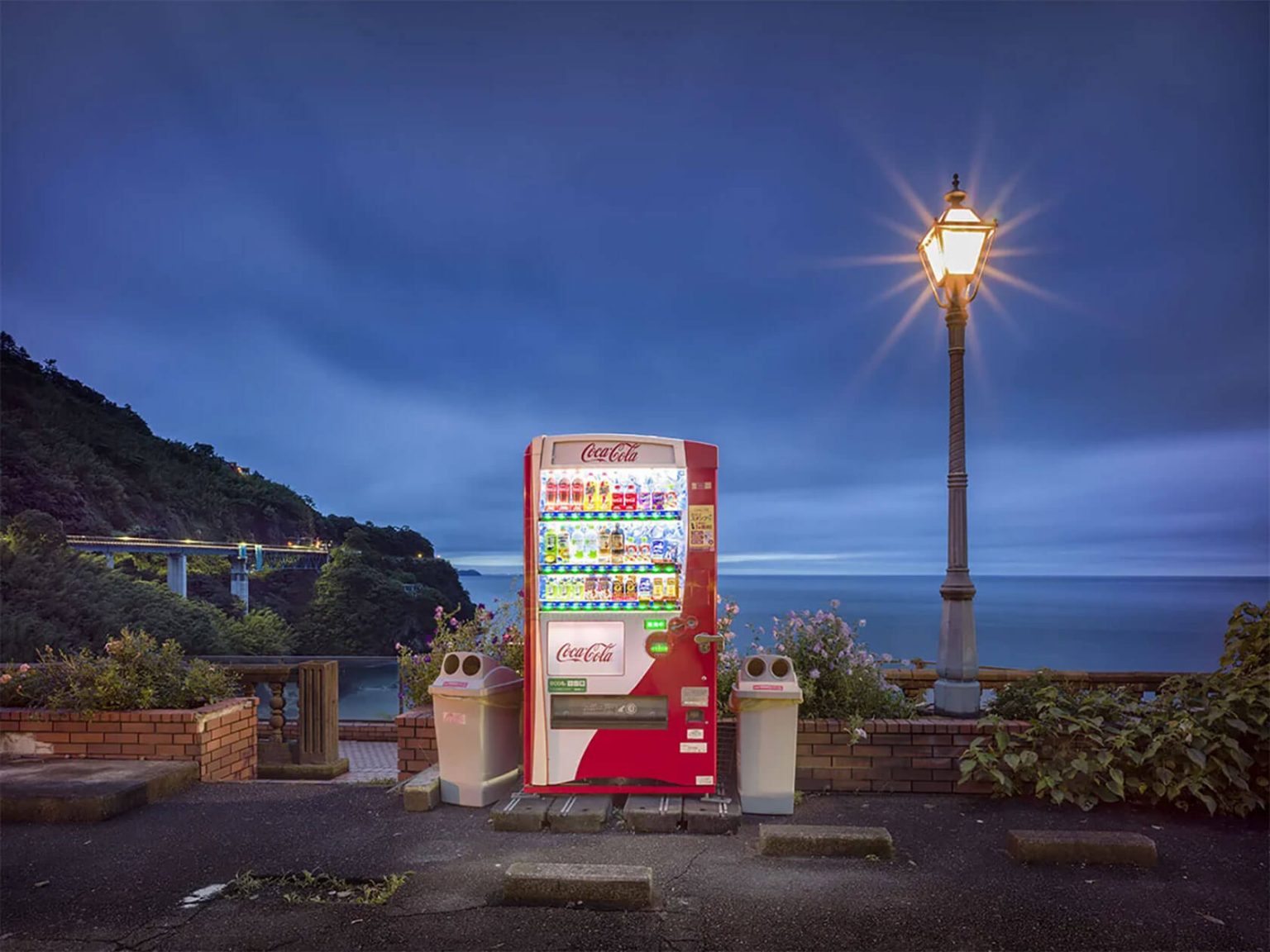 Roadside Lights: Vending Machines as Beacons in the Night by Eiji ...