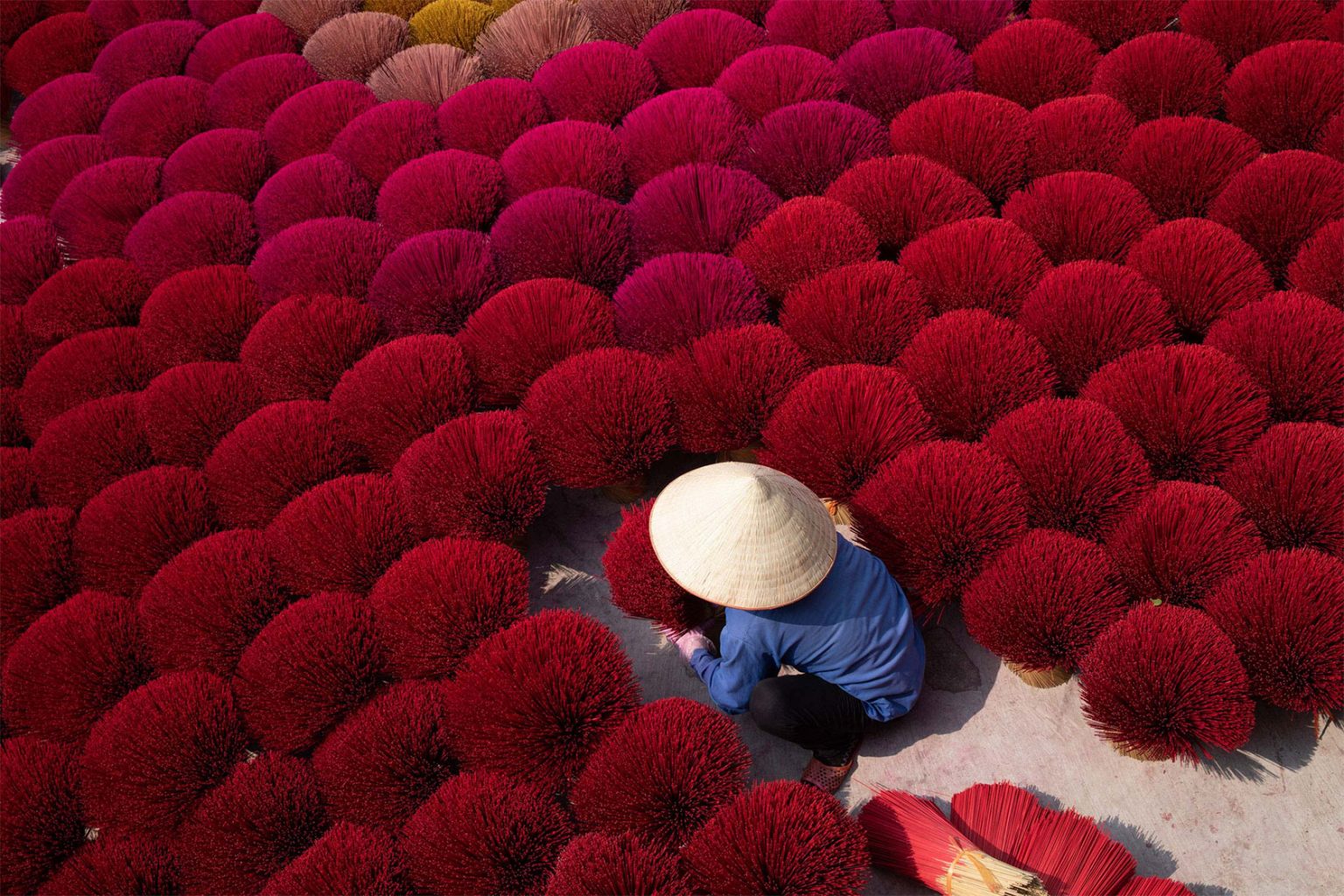 Captivating Photos of Vietnam by Julian Elliott | Daily design ...