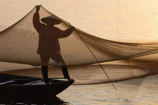 Captivating Photos of Vietnam by Julian Elliott | Daily design ...