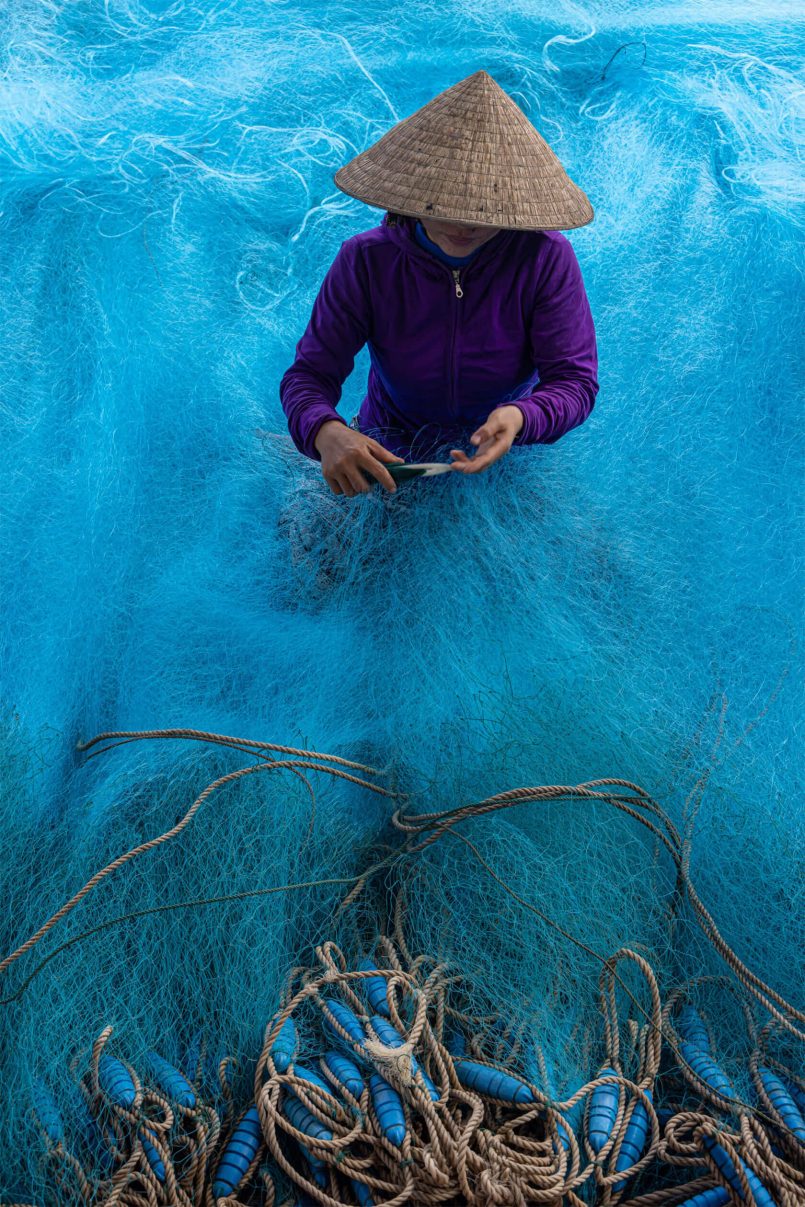 Captivating Photos of Vietnam by Julian Elliott | Daily design ...