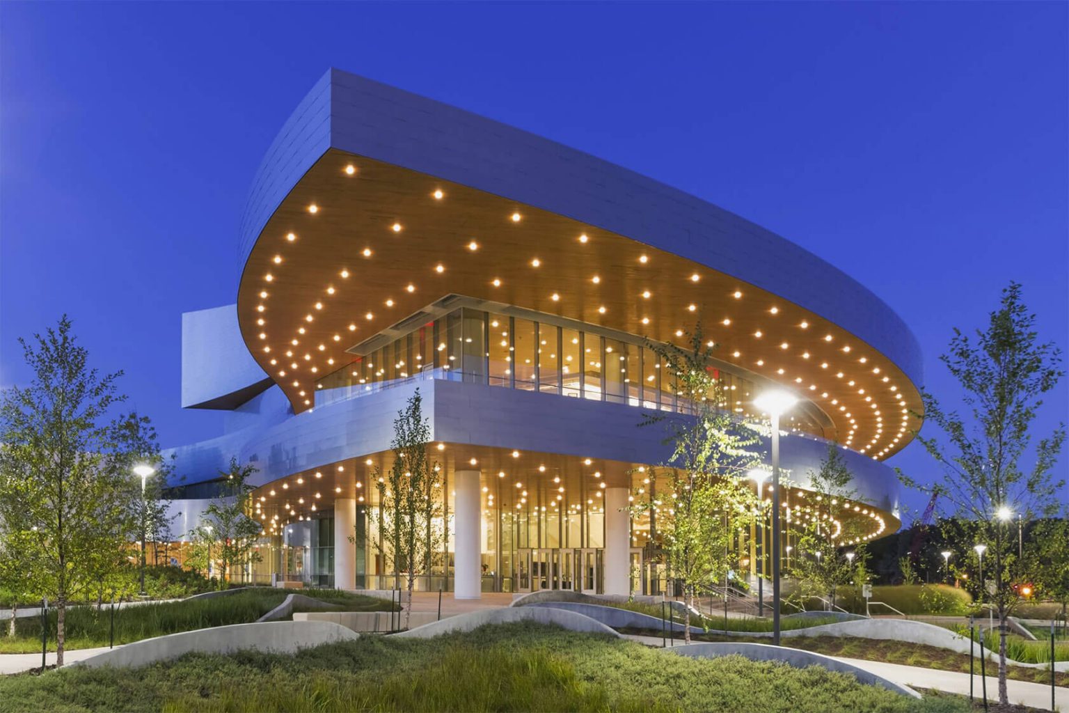 Hancher Auditorium: Iowa’s Striking Cultural Landmark | Daily design ...