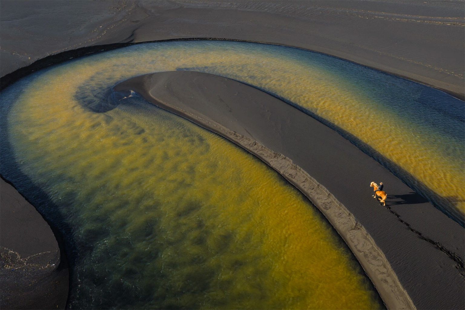 Currents of Solitude: New Aerial Photos of Iceland by Jan Erik Waider ...