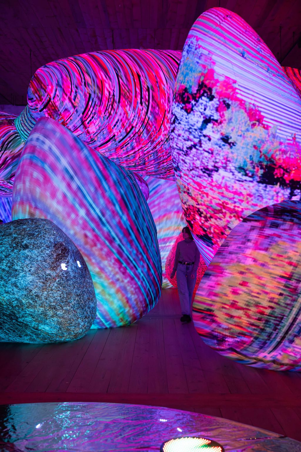 ENESS Turns Kalmar Castle into a Luminous AI Labyrinth | Daily design ...